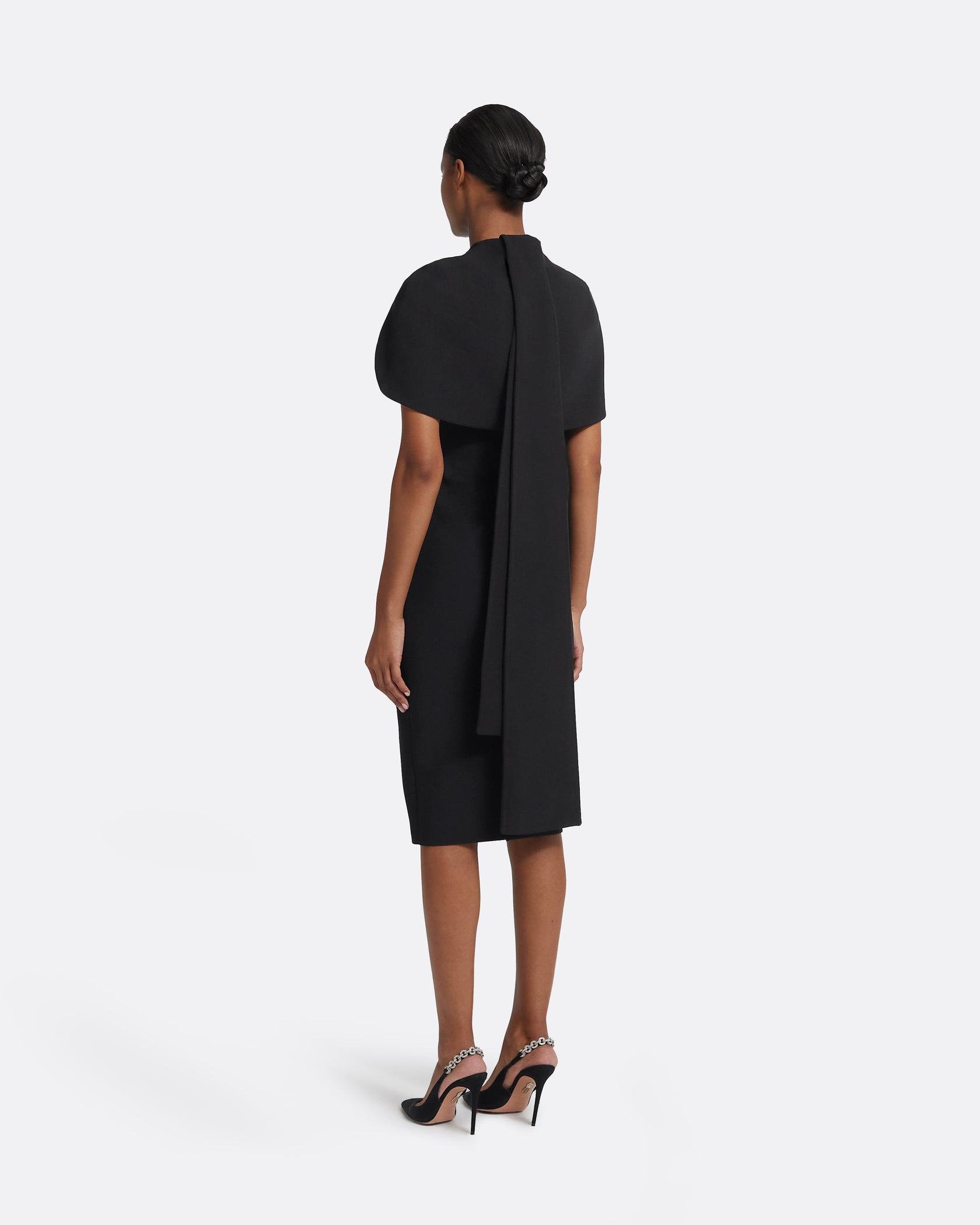 Kalika Black Midi Dress – Safiyaa London